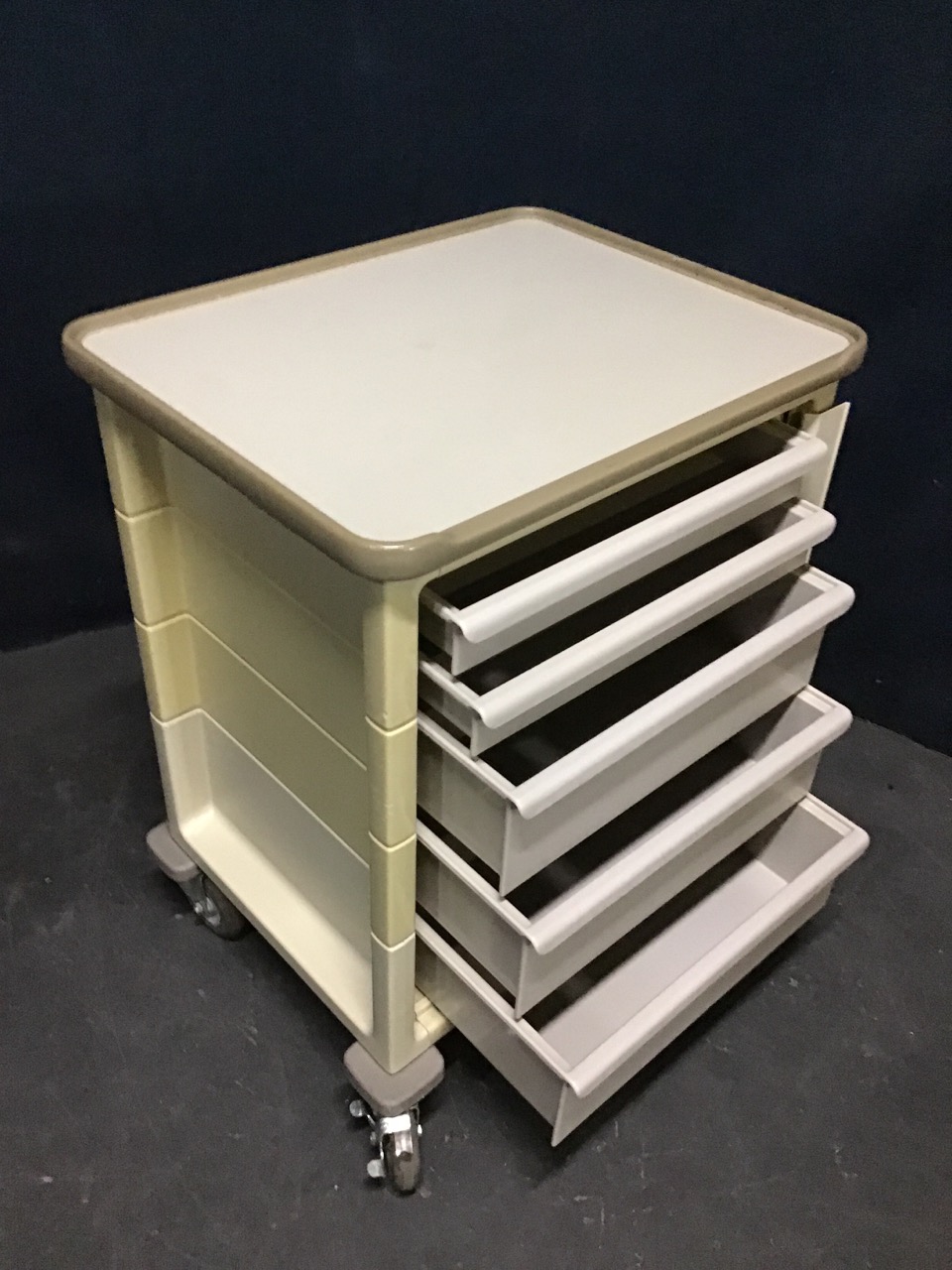 Herman Miller Milcare 5 Drawer Crash Cart - NWS Medical Scientific
