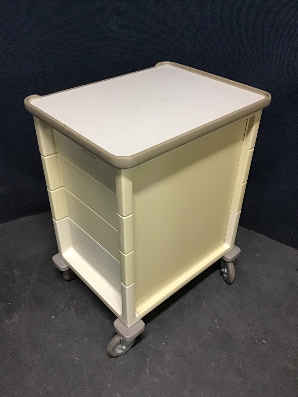 Herman Miller Milcare 5 Drawer Crash Cart - NWS Medical Scientific